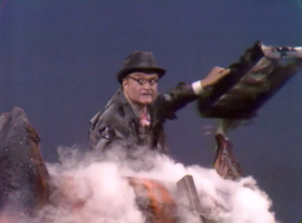 A Beauty Can Skin You Deep [Red Skelton Show] - Red Skelton